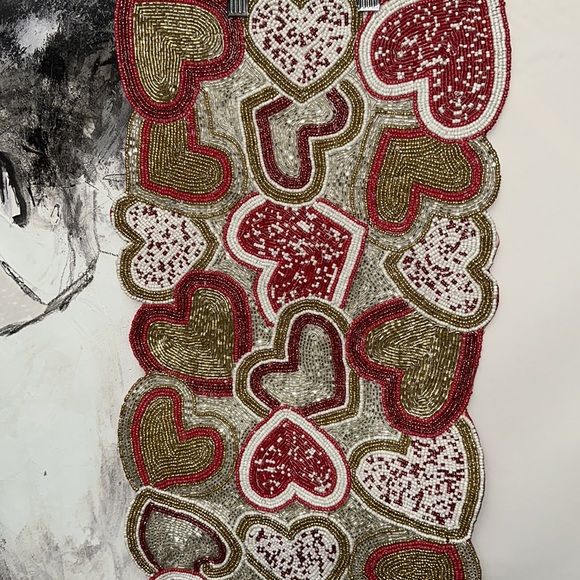Rachel Zoe | Kitchen | Rachel Zoe Beaded Valentine Heart Table Runner ...